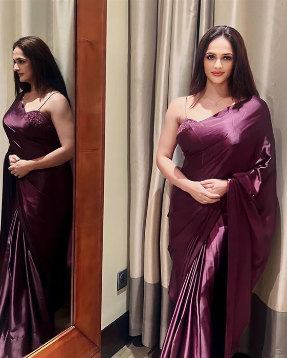 Jyothi Rai’s Hot Avatar Goes Viral, Fans Ask For More Bold Pics - Filmibeat