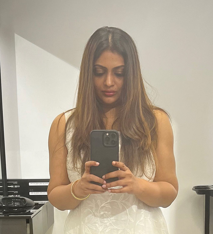 Know All About Yash Toxic Movie Director Geethu Mohandas - Filmibeat