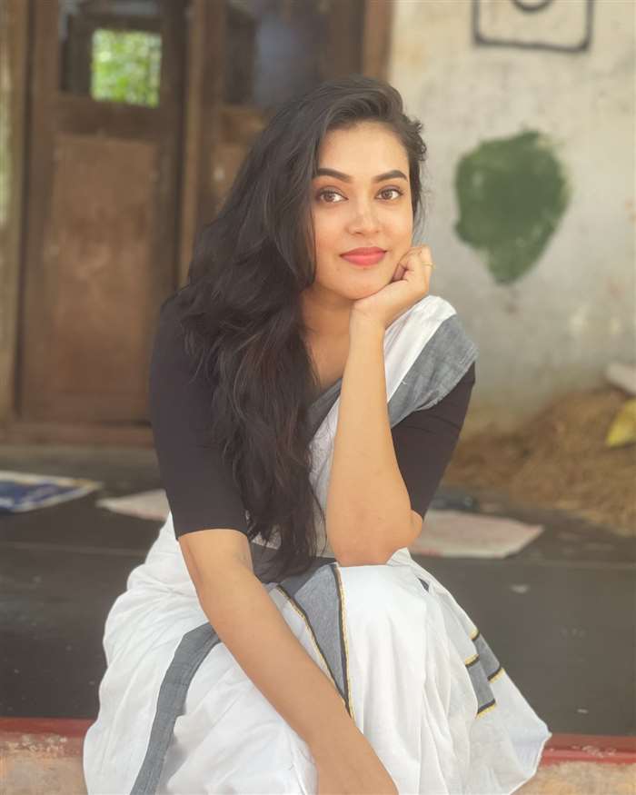 Mithu vigil Photos: Find Latest HD Images, Pictures, Stills & Pics ...