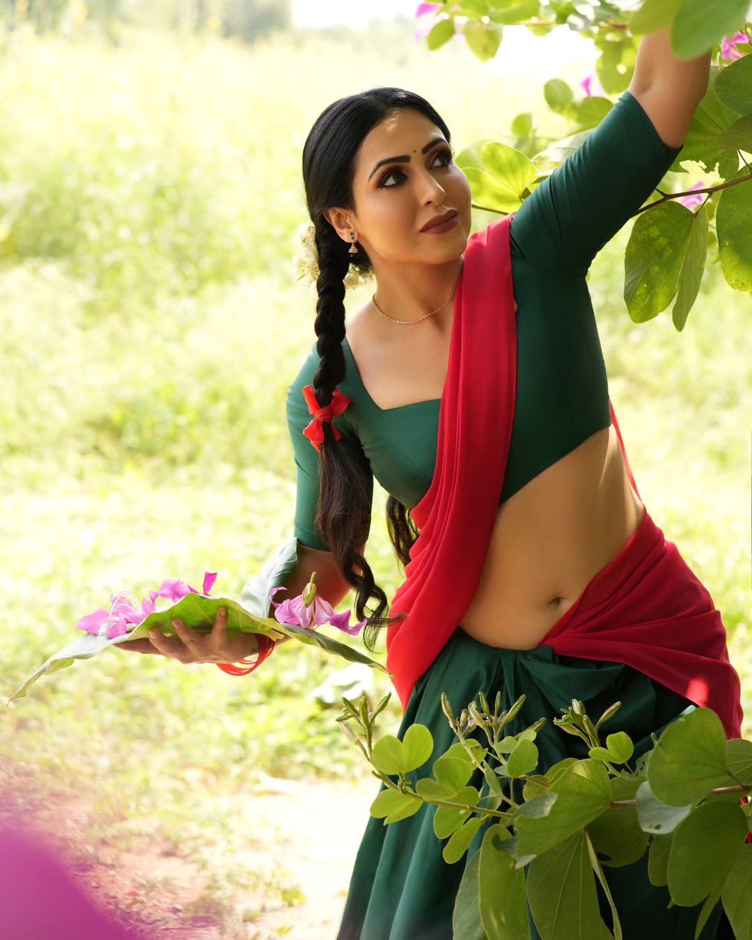 Nandini Rai: తెగించేసిన తెలుగు పిల్ల.. నయా లుక్స్ తో నిషా ...