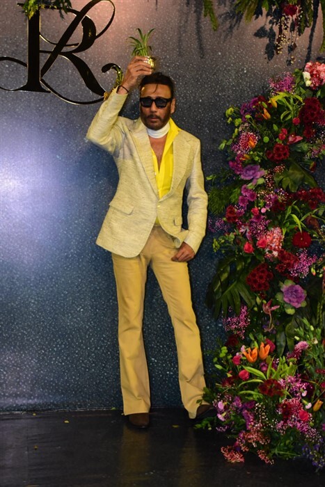 Randeep Hooda and Lin Laishram's Glamorous Mumbai Reception, See Photos ...