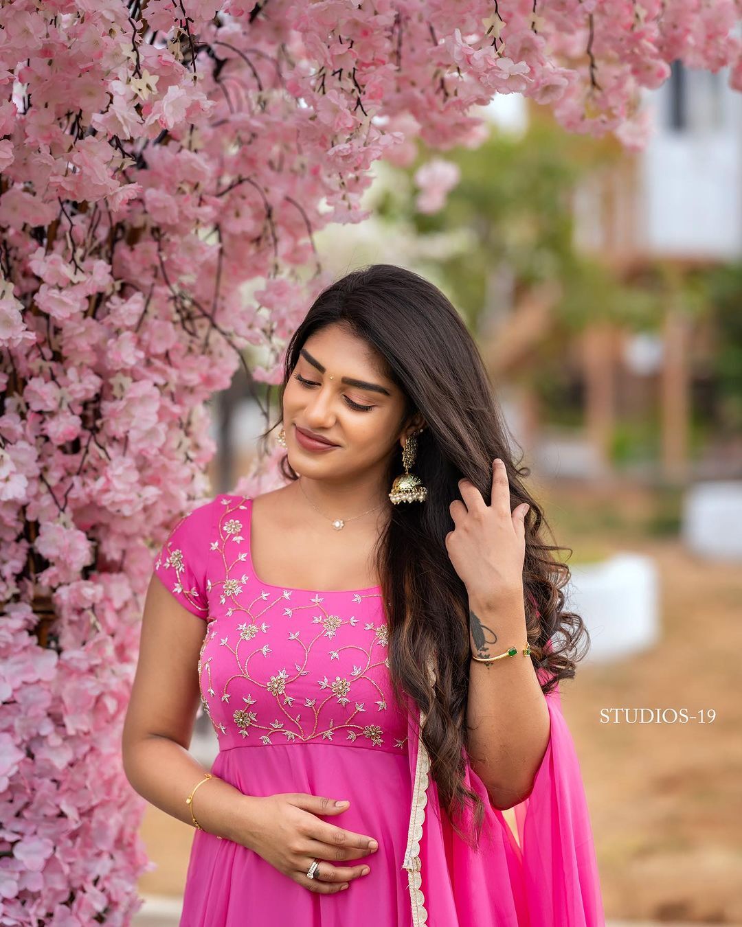 Supritha: అందాలతో షాకిచ్చిన సురేఖా వాణి కూతురు... ఒక్కసారిగా ఈ ఛేంజ్ ...