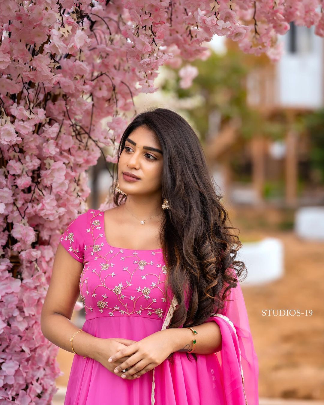 Supritha: అందాలతో షాకిచ్చిన సురేఖా వాణి కూతురు... ఒక్కసారిగా ఈ ఛేంజ్ ...