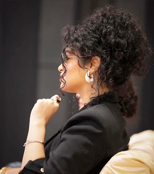 Apsara Rani హద్దు దాటిన ఆర్జీవీ భామ అరాచకం.. అందల జాతర చూశారంటే? | Rgv ...