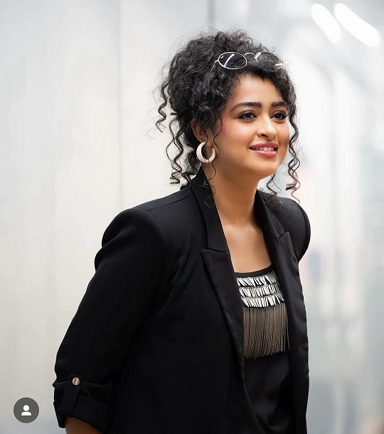 Apsara Rani హద్దు దాటిన ఆర్జీవీ భామ అరాచకం.. అందల జాతర చూశారంటే? | Rgv ...