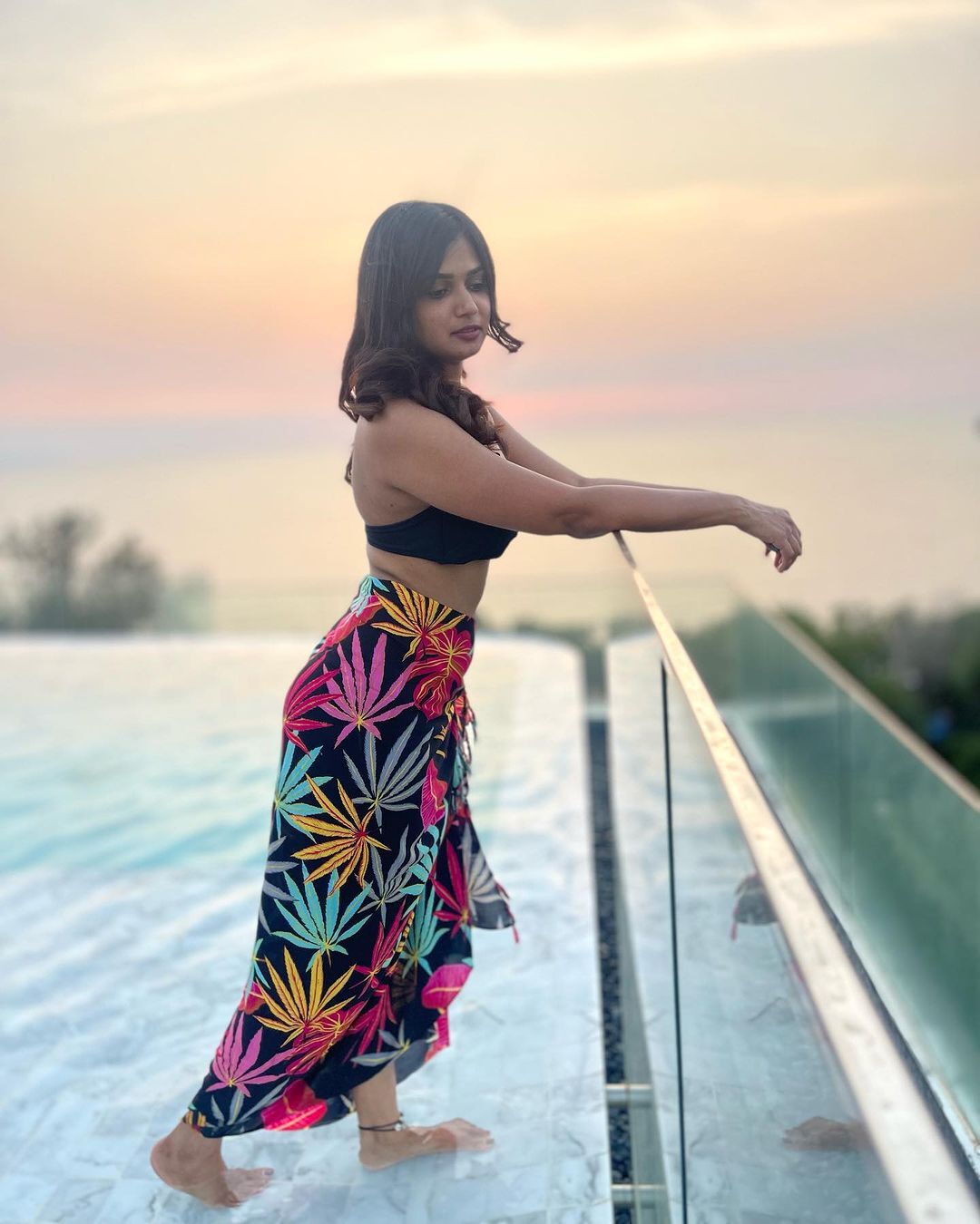 Ariyana Glory: బికినీతో కుర్రకారు హార్ట్ బీట్ పెంచుతున్న అరియానా గ్లోరీ ...