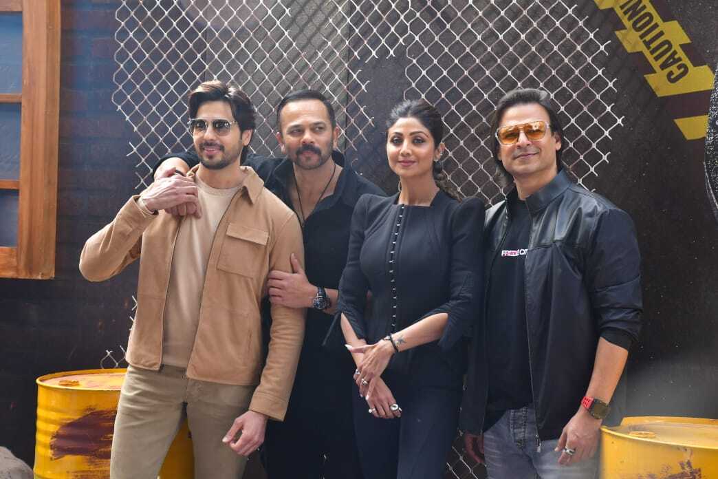 Indian Police Force: Shilpa Shetty, Sidharth Malhotra, Rohit Shetty ...