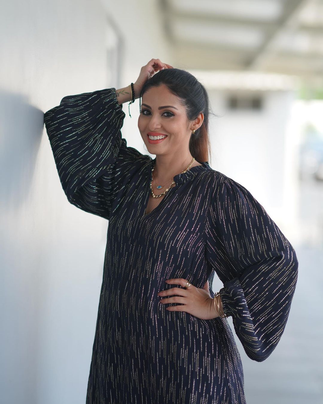 Sadha: ప్యాంట్ మరిచిన సదా.. 39 ఏళ్ల వయసులో హద్దులు దాటి మరీ అందాల ఆరబోత ...