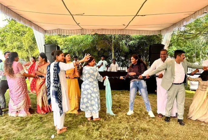 Sai Pallavi's Sister Pooja Kannan Engaged to Vineeth, See Heartwarming ...