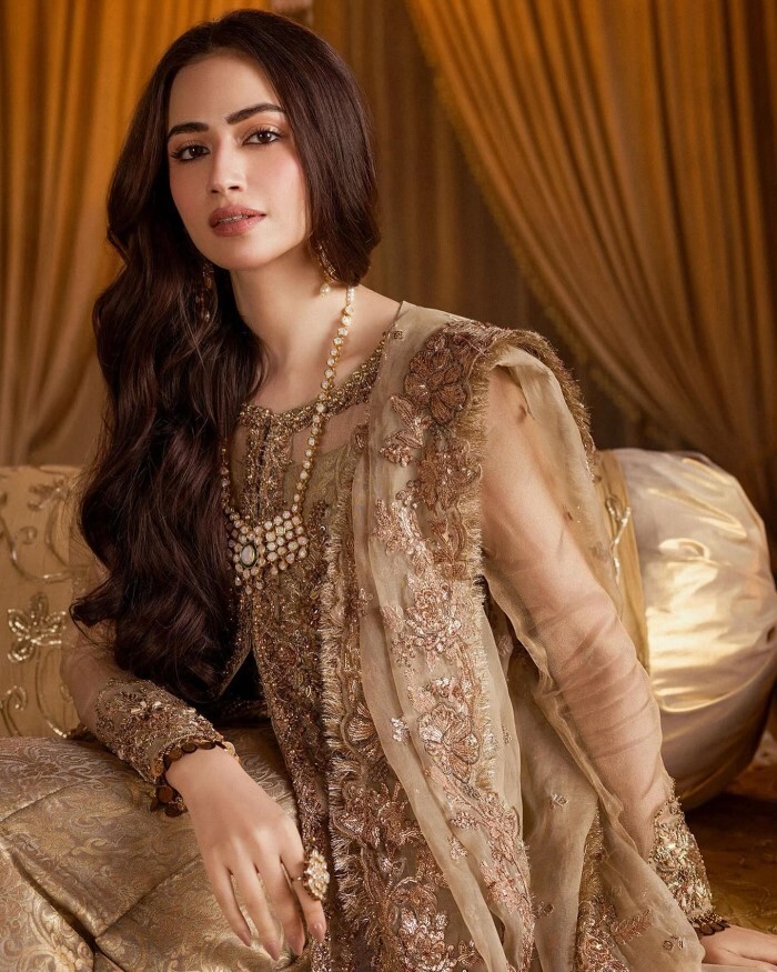 Sana Javed Photos: Find Latest HD Images, Pictures, Stills & Pics ...