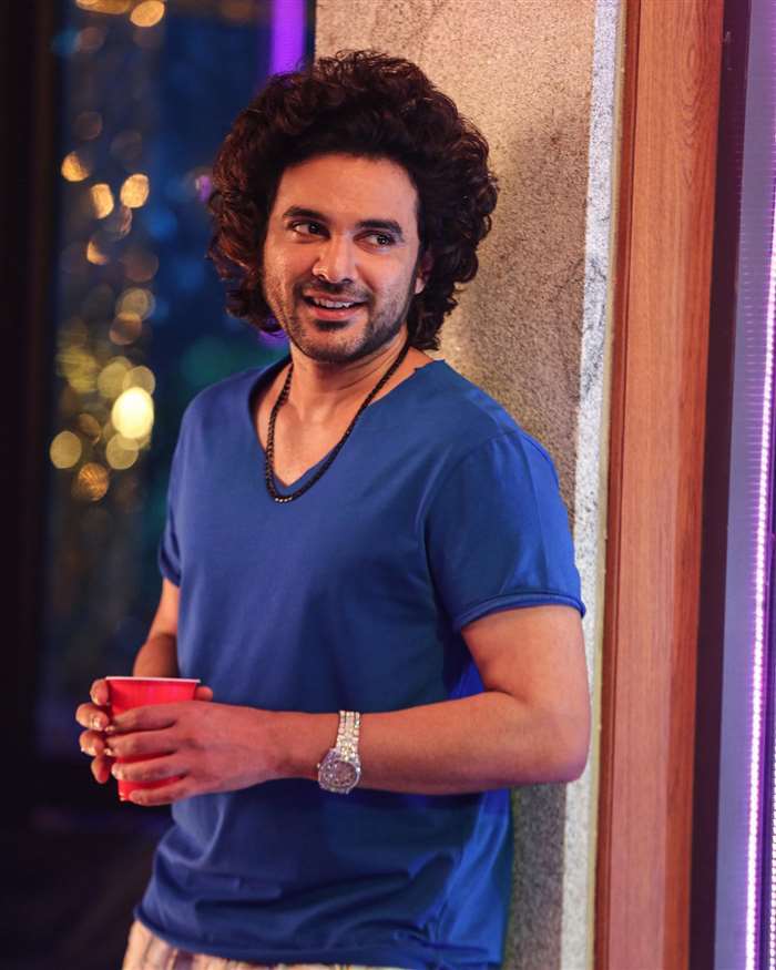 Siddu Jonnalagadda Photos: Find Latest HD Images, Pictures, Stills ...