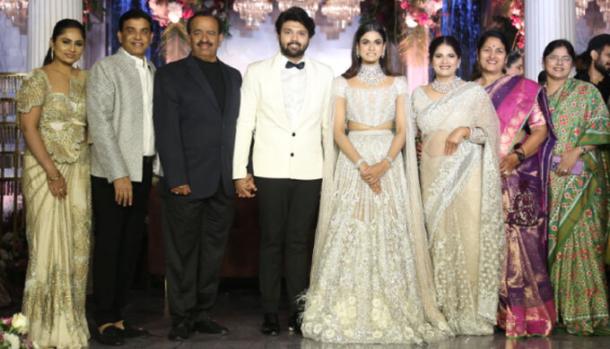 యంగ్ హీరో ఆశిష్ వెడ్డింగ్ రెసెప్షన్.. రామ్ చరుణ్ టు నాగచైతన్య ఫోటోస్ ...