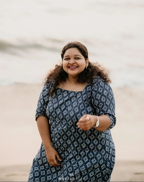നീ ഇരുന്നാല്‍ ബെഞ്ചൊടിയുമെന്ന് പറയുന്നവരുണ്ട്! വണ്ണത്തിന്റെ പേരില് ...
