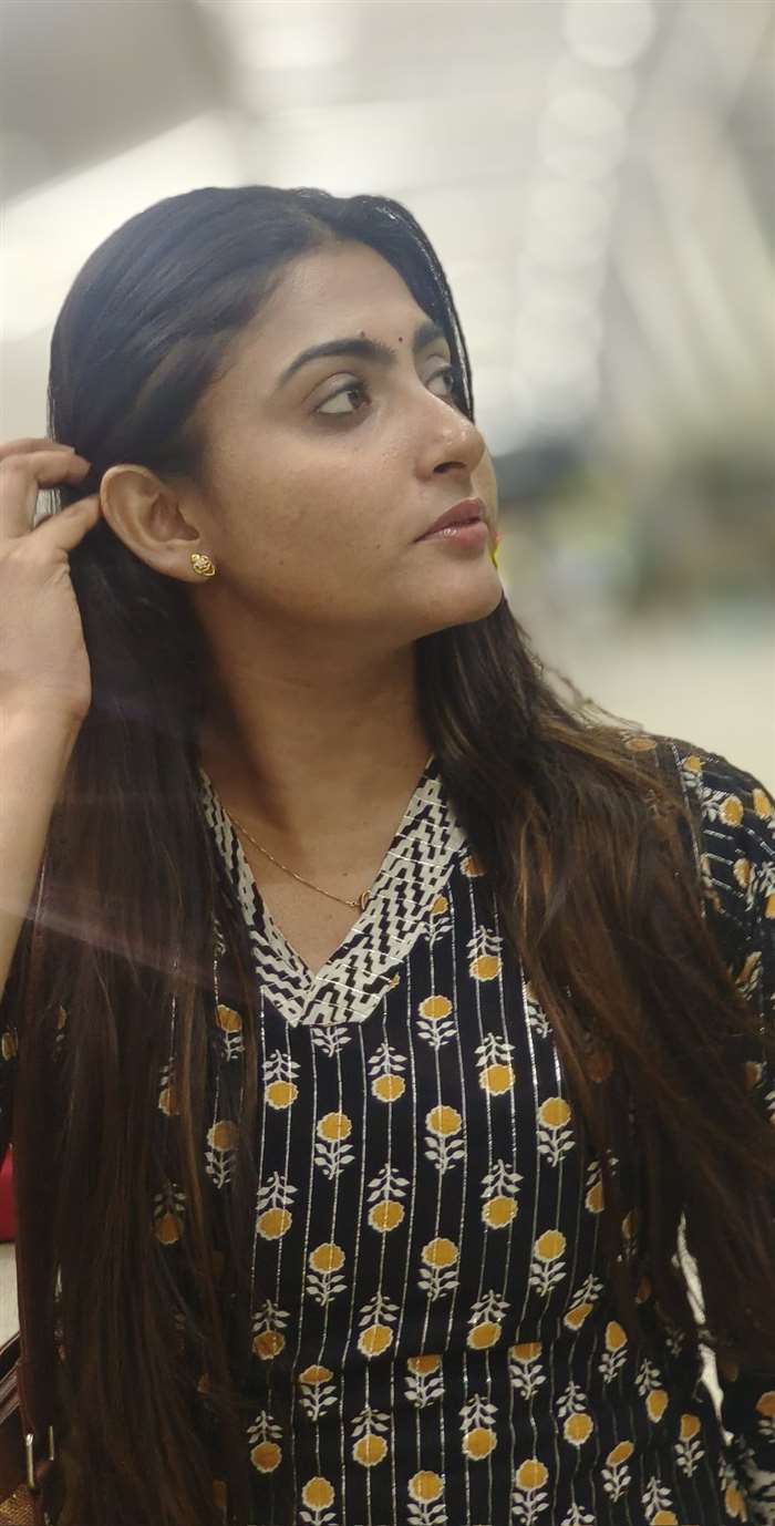 Anithra Nair Photos: Find Latest HD Images, Pictures, Stills & Pics ...