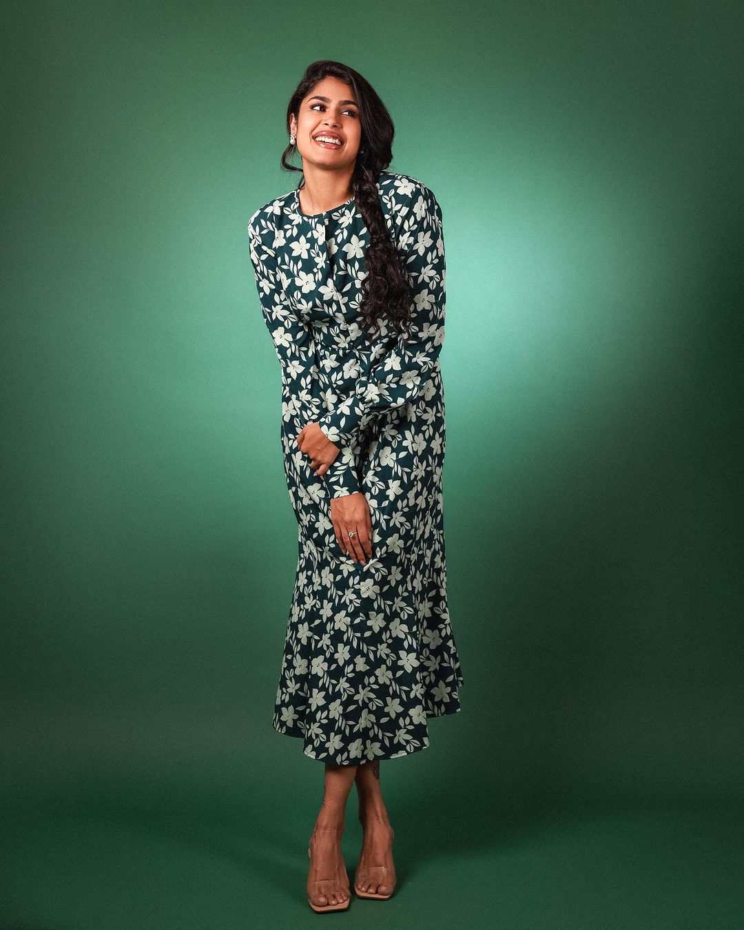 Faria Abdullah: స్టన్నింగ్ లుక్‌లో జాతిరత్నాలు చిట్టి.. ఛమక్కుమనే ...