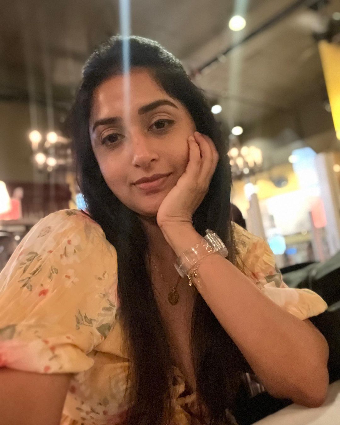 42 வயதாகும் மீரா ஜாஸ்மின்.. சொத்து மதிப்பு மட்டும் இத்தனை கோடியா ...