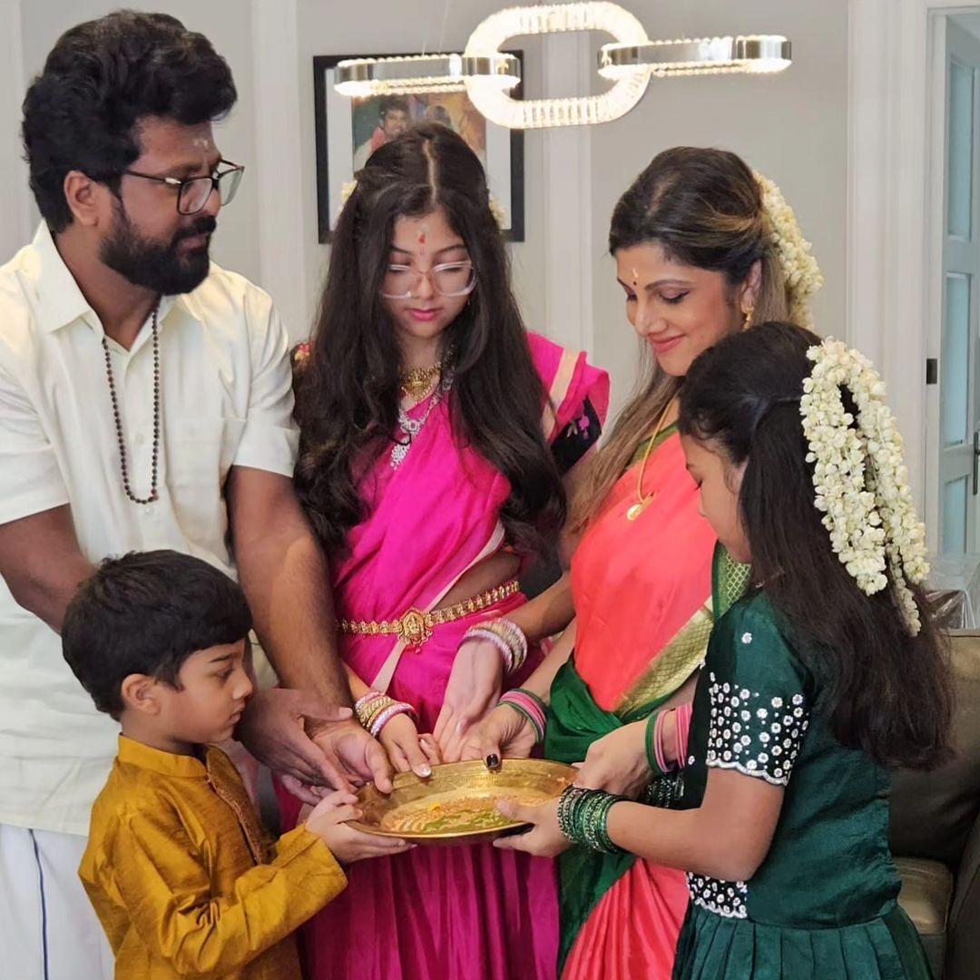 Rambha: రంభ కూతురు ఎంత అందంగా ఉందో చూశారా? హీరోయిన్లను మించిపోయిందిగా ...