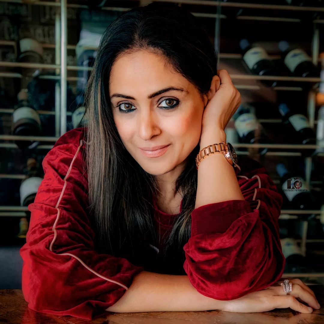 Simran వయసు 48.. అప్పుడు ఇప్పుడు సన్నజాజి తీగ నడుమే.. ఇప్పుడిలా ...