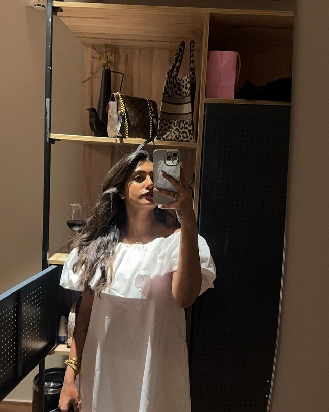 Supritha అవకాశాల కోసం అడుక్కోనంటున్న సుప్రీత.. పొట్టి నిక్కర్ లో ...