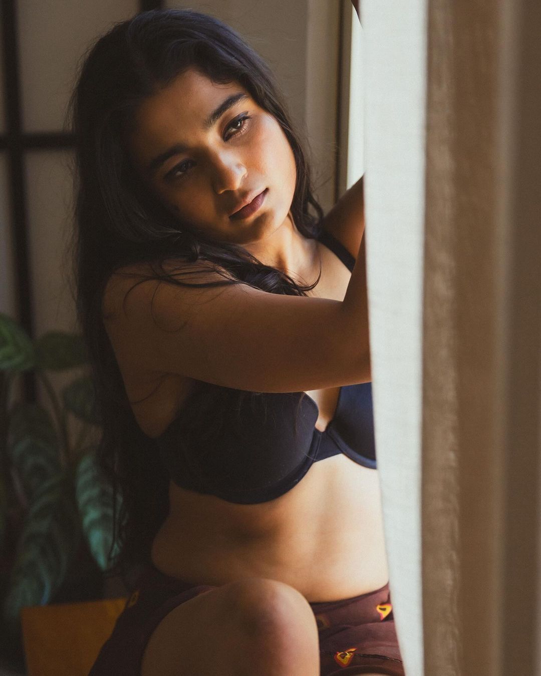 Actress Chaithra J Achar's Bold Bikini Photos Go Viral, Enjoys 'Me Time' At Home - Filmibeat