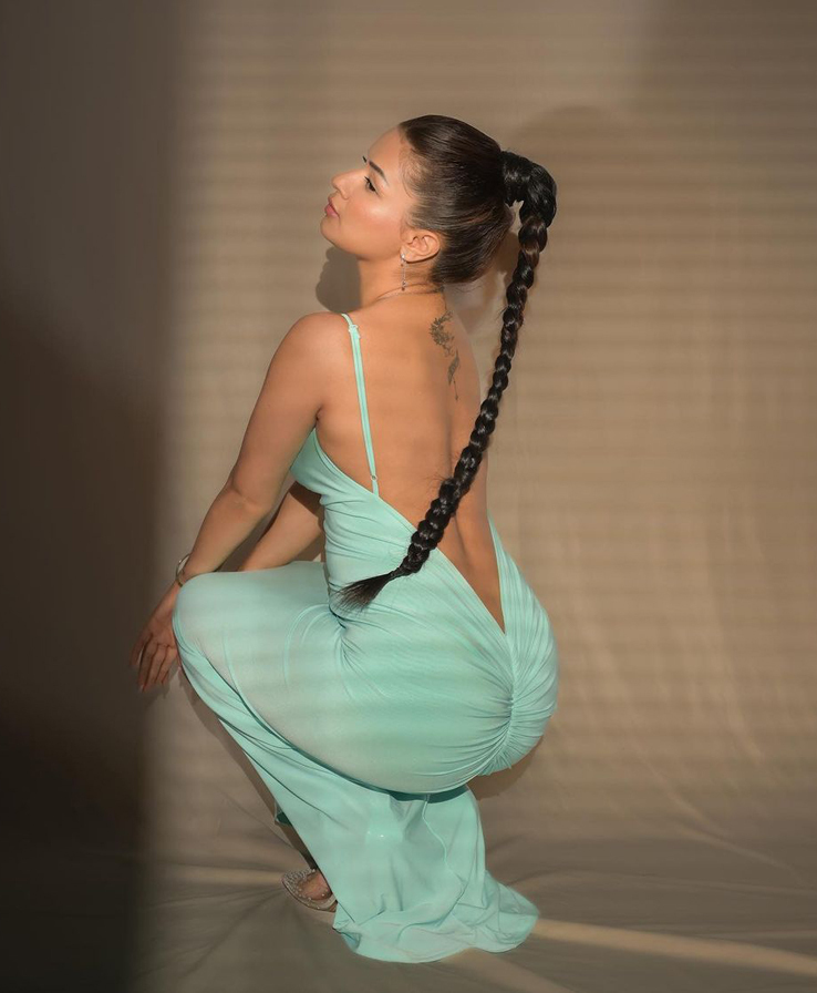 Avneet Kaur Sizzles In A HOT Backless Dress, Flaunts Her Dragon Tattoo - Filmibeat