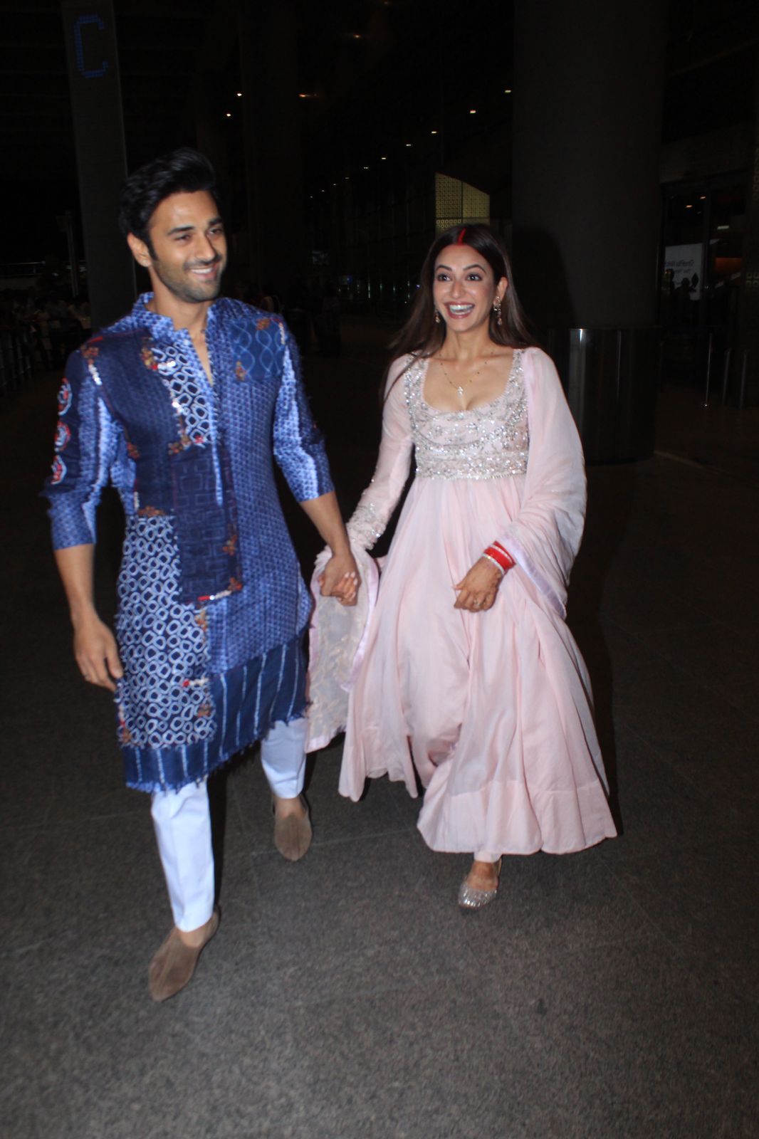 Kriti Kharbanda Beams With Joy, Flaunts Red Chooda & Sindoor, Snapped ...