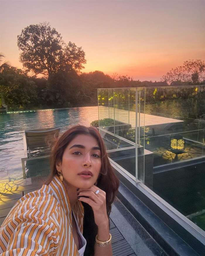 Pooja Hegde's Goa Getaway, Sunkissed Snaps Capture Hearts Across The ...