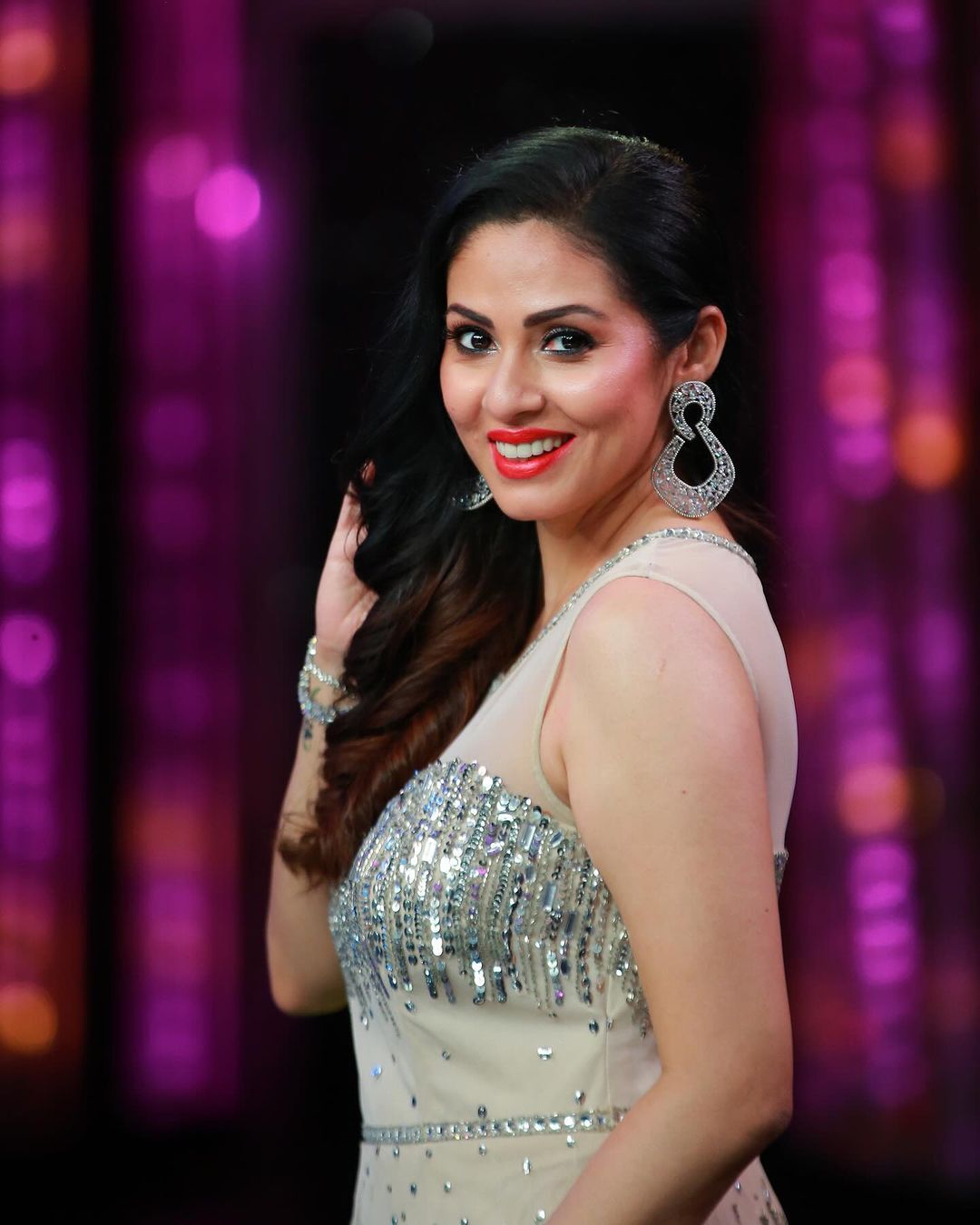 Sadaa: 40 ఏళ్ల వయసులో వారేవా సదా అందాలు... చమ్కీల డ్రెస్‌లో చమక్కుమంటూ ...