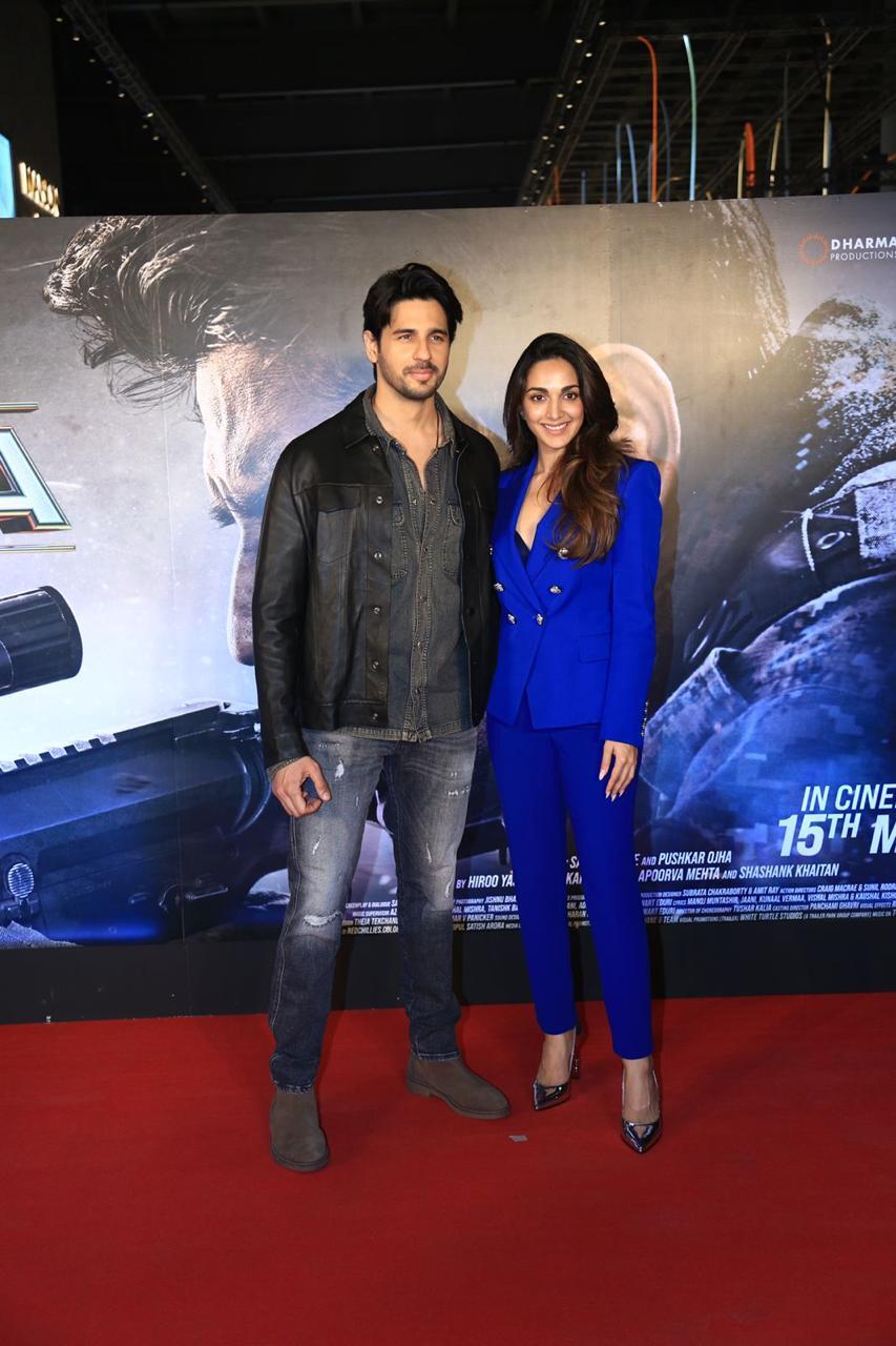 Yodha Screening: Sidharth-Kiara Arrive With Family, Disha Stuns In A Sexy Gown At The Event ...
