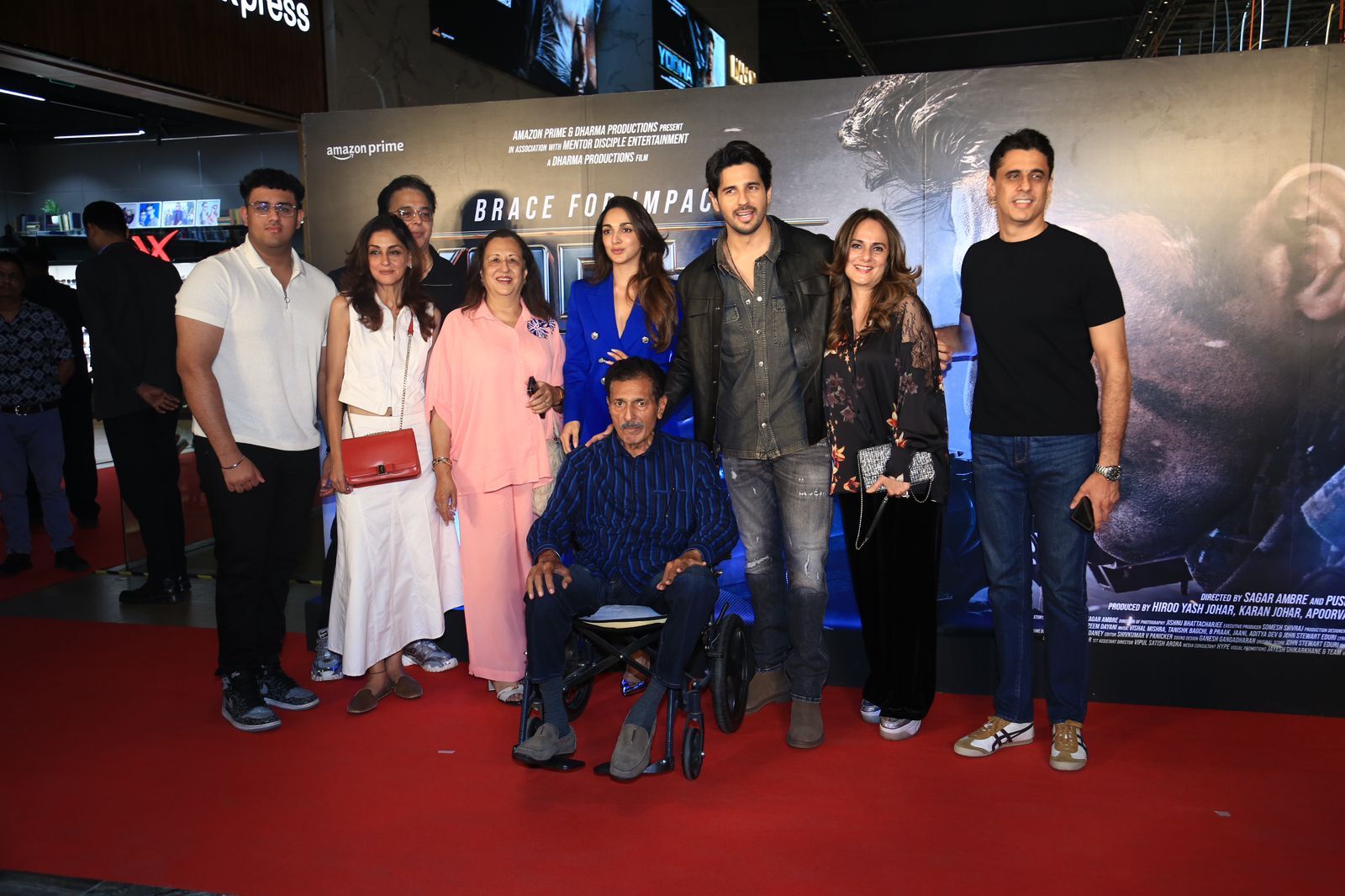 Yodha Screening: Sidharth-Kiara Arrive With Family, Disha Stuns In A ...
