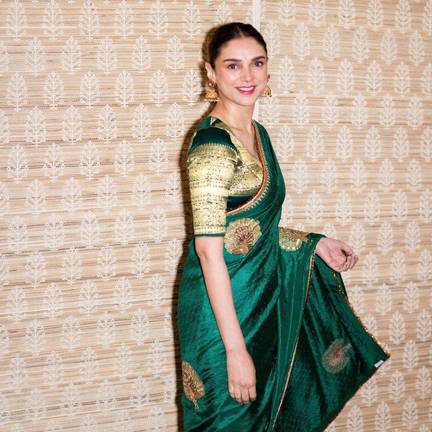 Aditi Rao Hydari Exudes Elegance In A Silk Saree, Flaunts Engagement ...