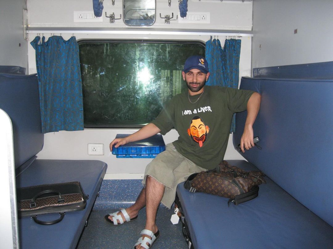 Glimpses Of ORRY's 13 Hours Train Jouney To Kodaikanal, Fans React ...