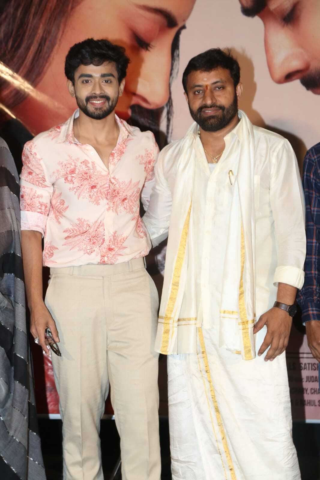 Soloi Boy బిగ్‌బాస్ కంటెస్టెంట్ గౌతమ్ కృష్ణ ఘనంగా బర్త్ డే వేడుకలు ...