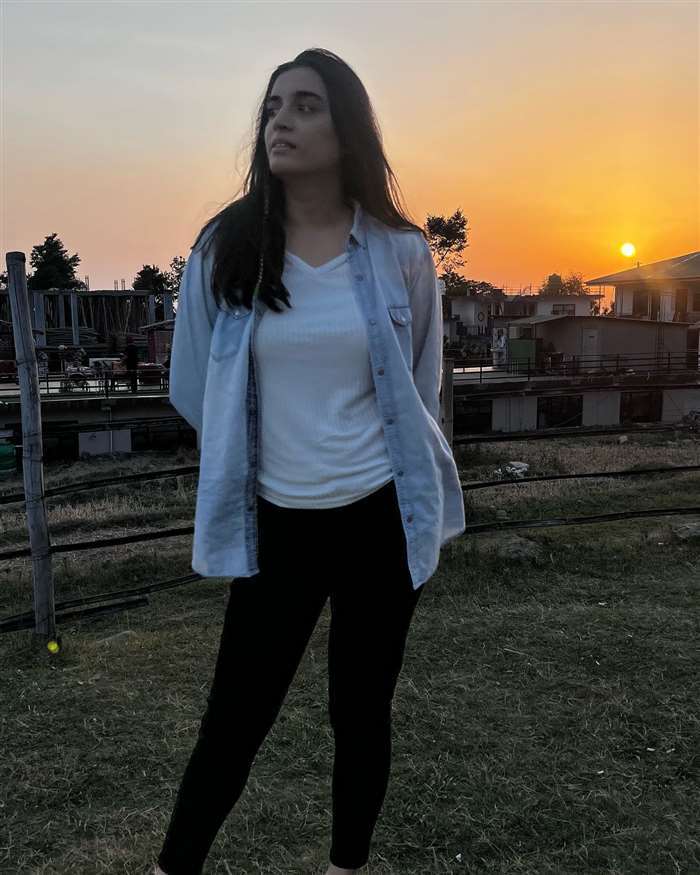 Krishna Manjusha C Photos: Find Latest HD Images, Pictures, Stills ...