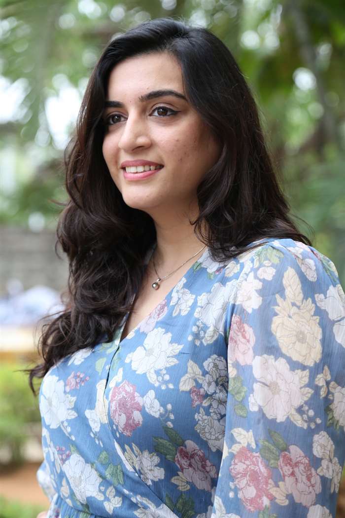 Krishna Manjusha C Photos: Find Latest HD Images, Pictures, Stills ...