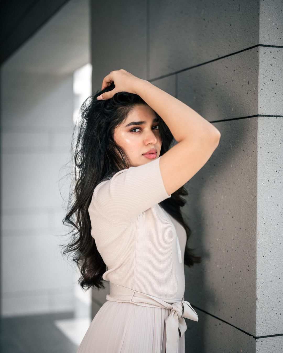 Krithi Shetty: అతడు ముద్దుపెడితే బాగుంటుందంటూ ఫొటోలు షేర్ చేసిన కృతి ...