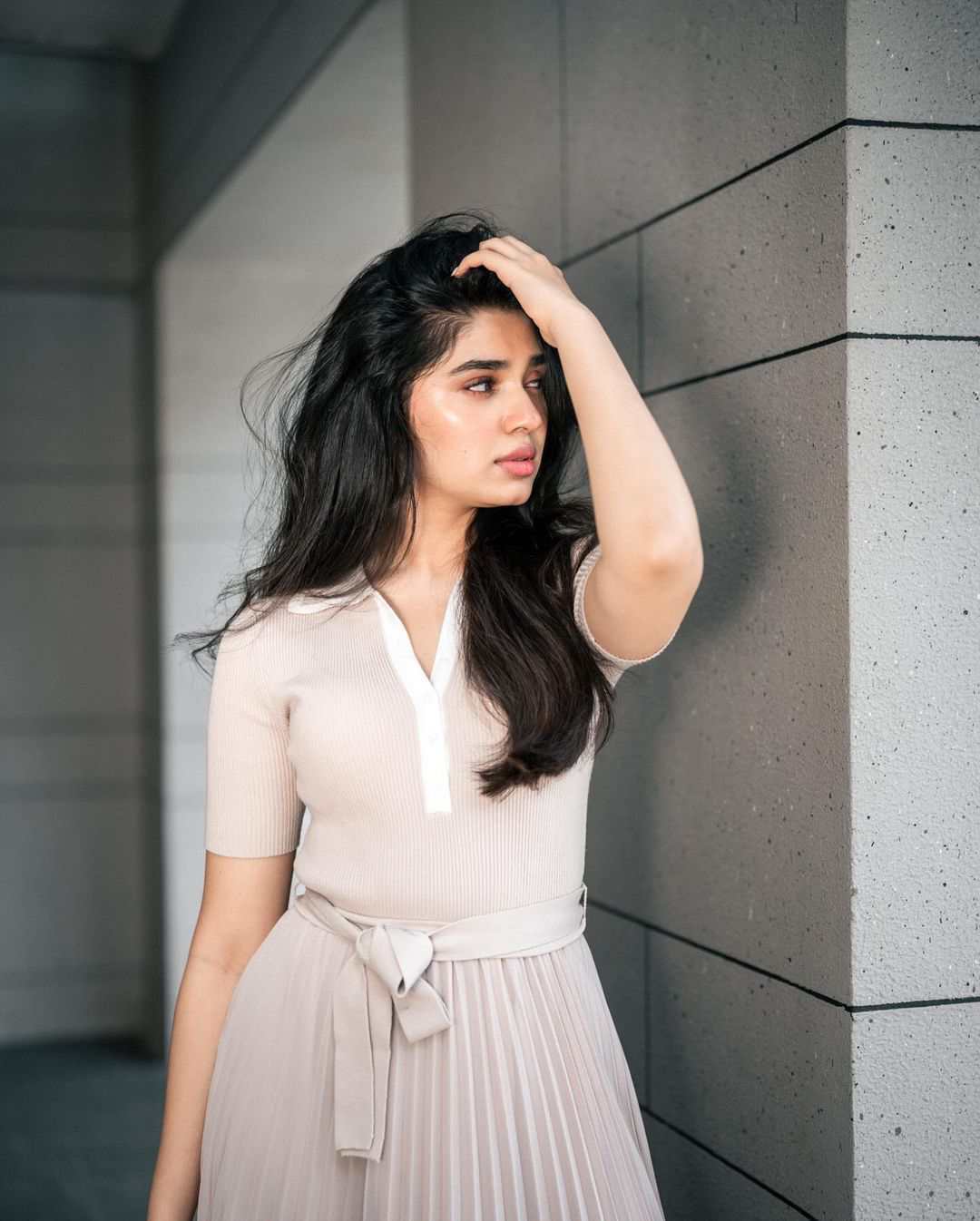 Krithi Shetty: అతడు ముద్దుపెడితే బాగుంటుందంటూ ఫొటోలు షేర్ చేసిన కృతి ...