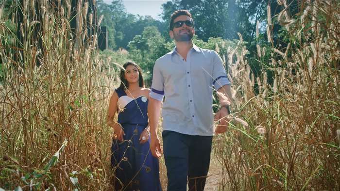 Marigold Movie Poster & Photos | Marigold Movie Location Pics ...