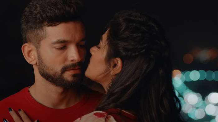 Marigold Movie Poster & Photos | Marigold Movie Location Pics ...