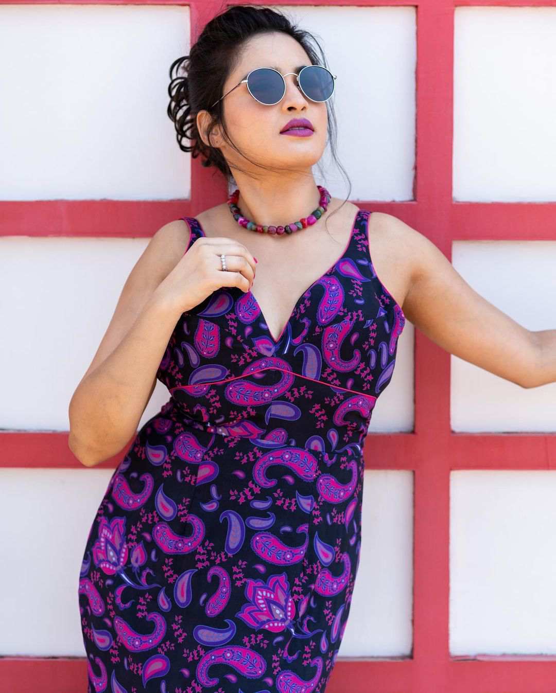 Rathika Rose: పర్పుల్ డ్రెస్‌లో బిగ్‌బాస్ బ్యూటీ పరువాలు.. చూస్తే ఓ ...