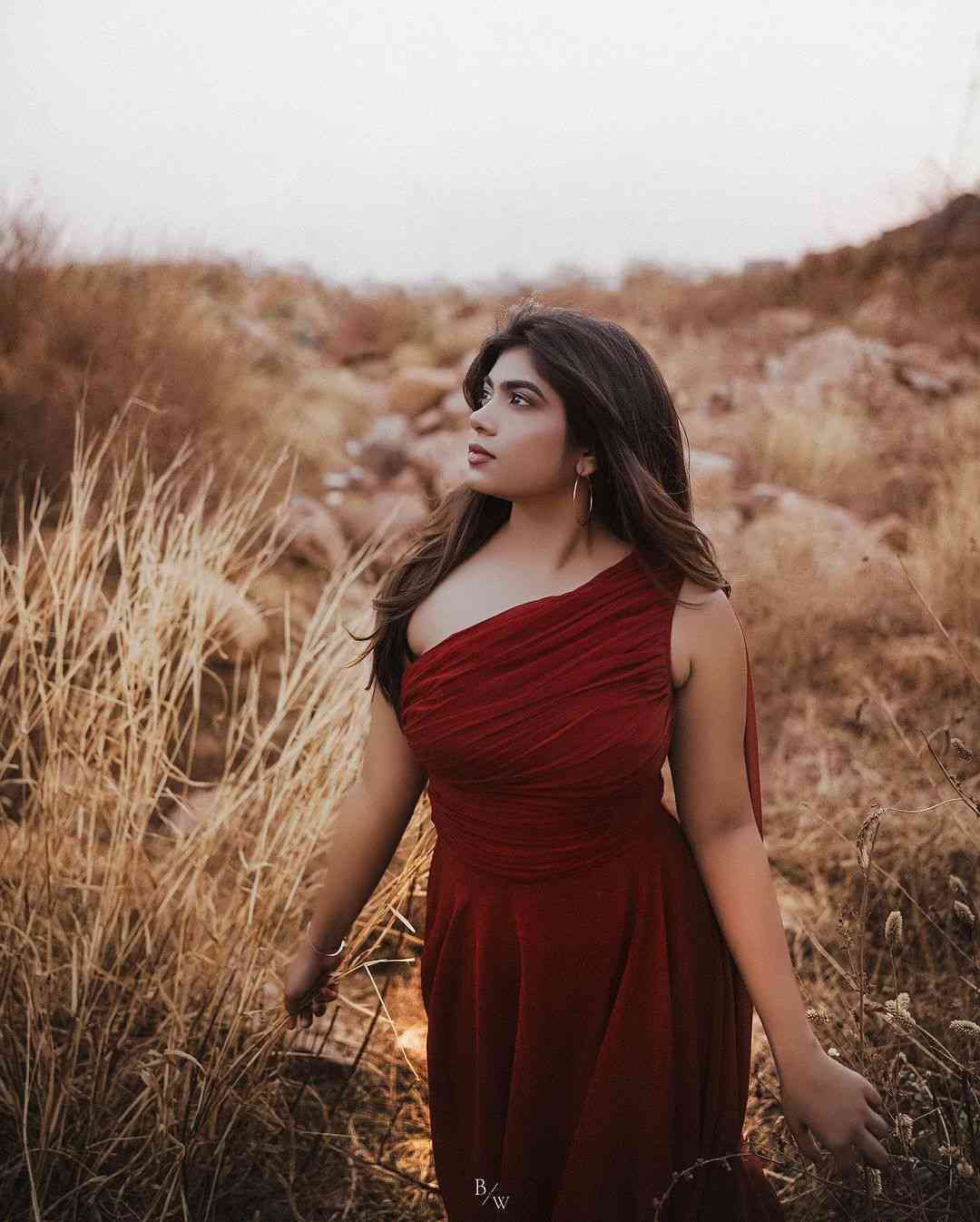 Rithu Chowdhary: రెచ్చిపోయి మరీ ఓ రేంజ్ షో చేసిన రీతూ చౌదరి.. లేటెస్ట్ ...