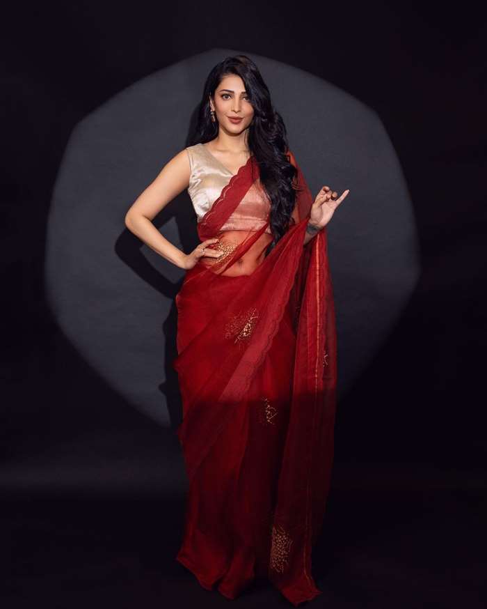 Shruthi Hassan's Fiery Red Saree Look Sets The Internet Ablaze- PHOTOS ...