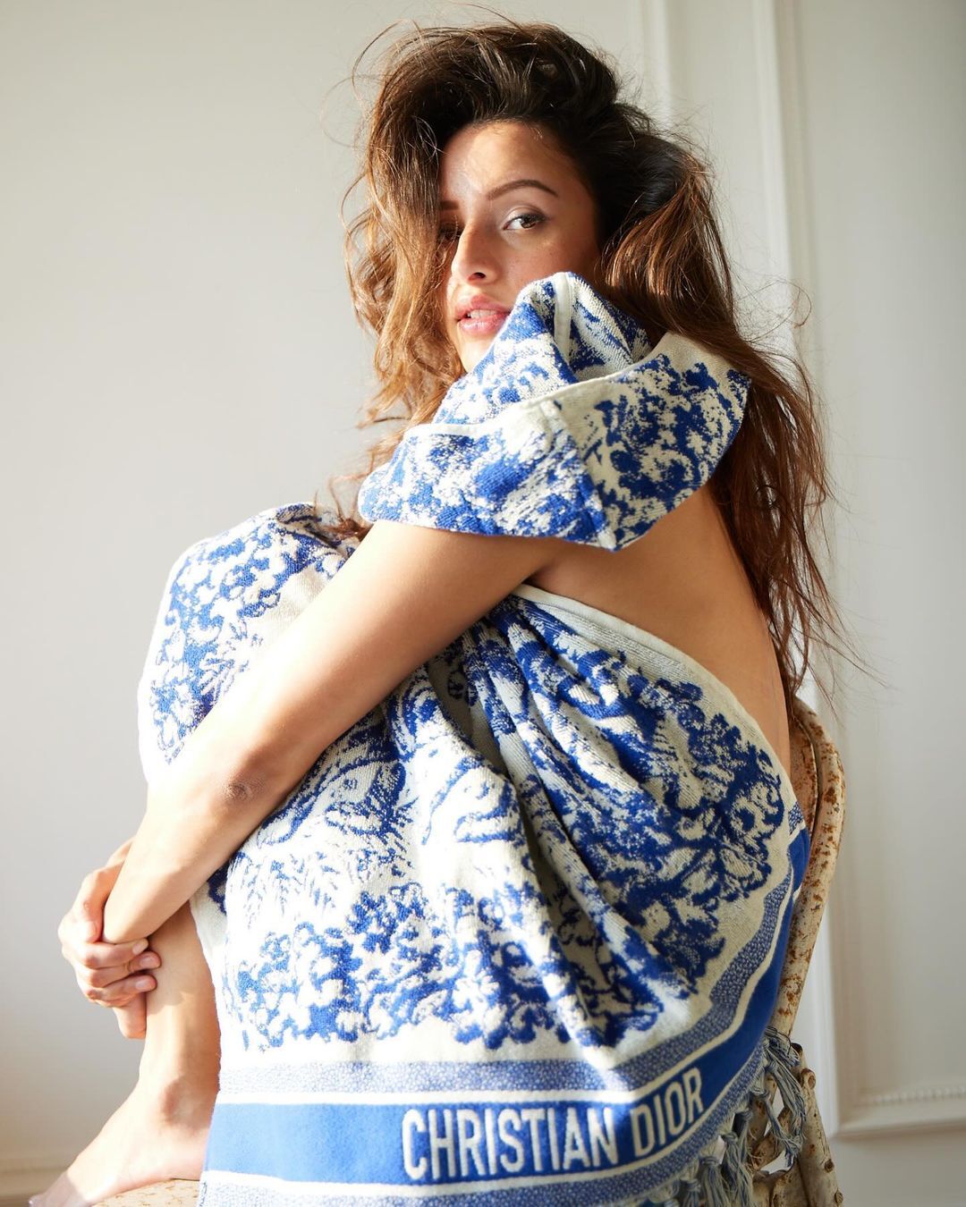 Tripti Dimri Stuns In A BACKLESS Christian Dior Dress, Fans Drool Over ...