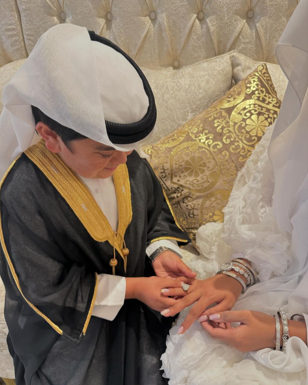 Abdu Rozik Wife Photo | Abdu Rozik Shares FIRST PIC Of Bride Amira From ...