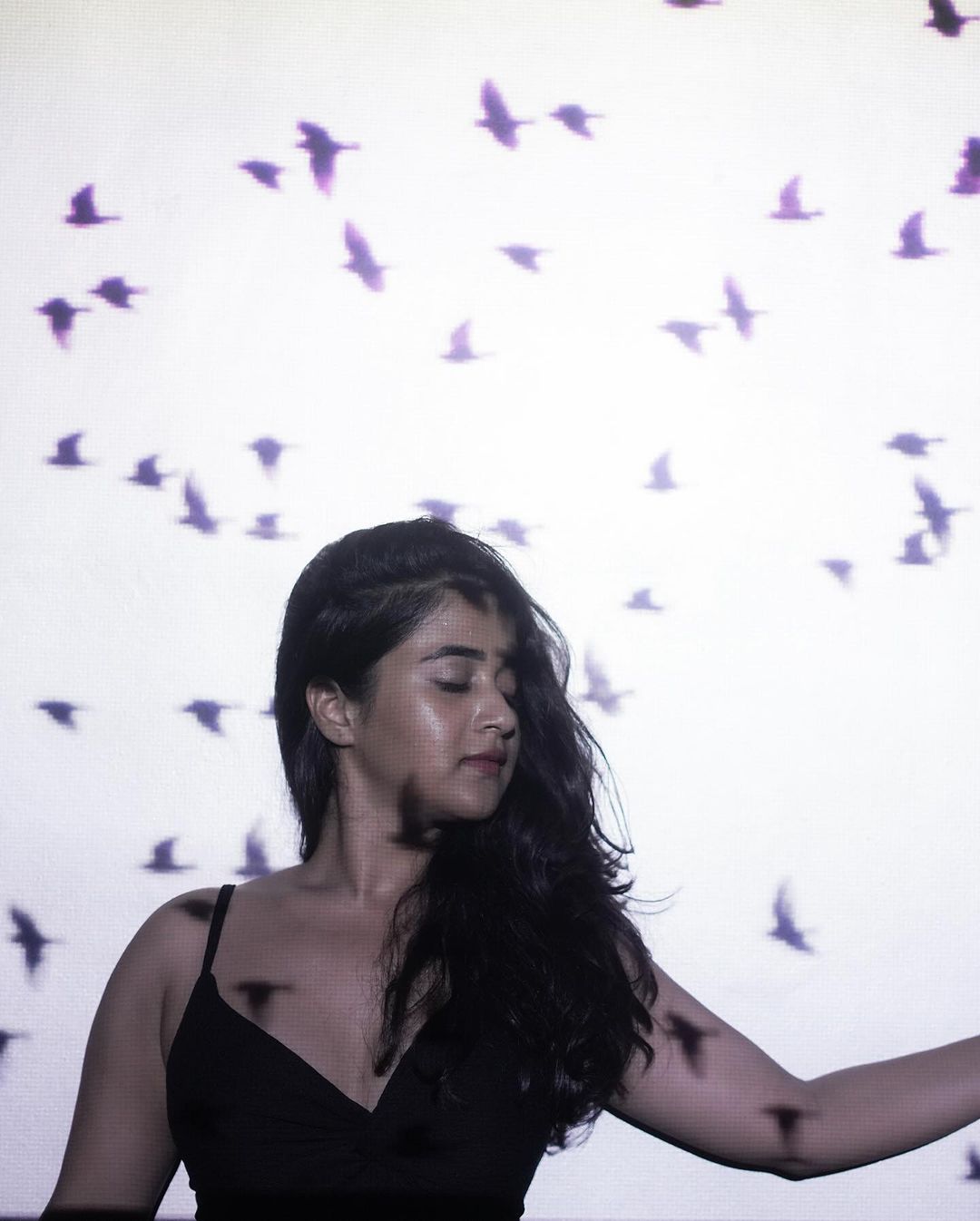 Deepthi Sunaia: సీతాకోక చిలుకలా ఎగిరేస్తున్న దీప్తి సునైనా.. కొత్తందాలు ...