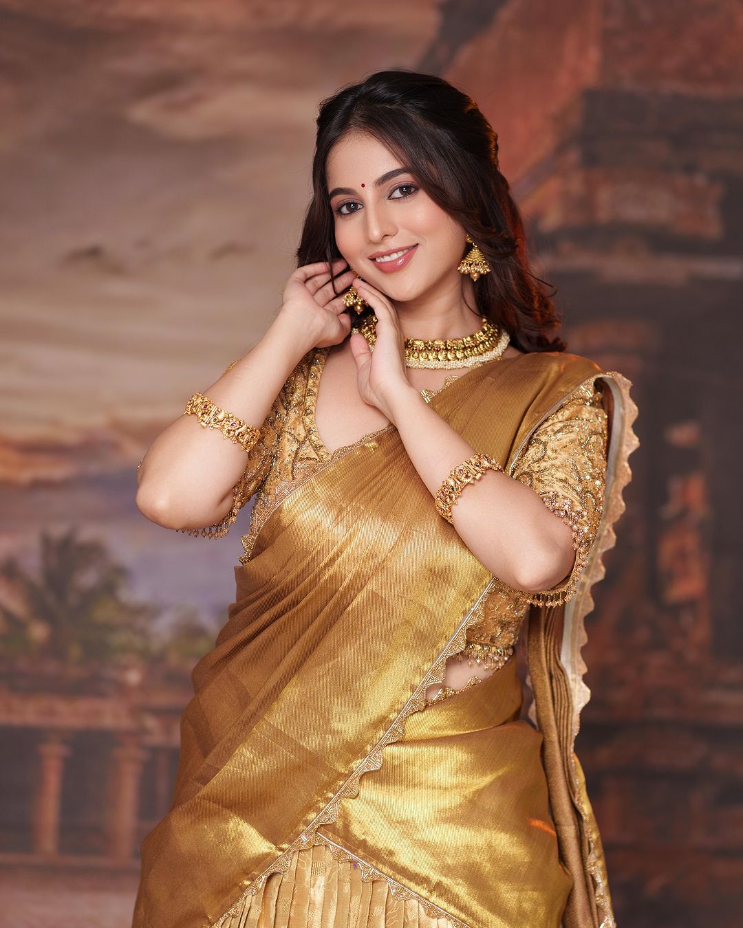 Niveditha Gowda Photos | Niveditha Gowda Latest Pics | Niveditha Gowda ...