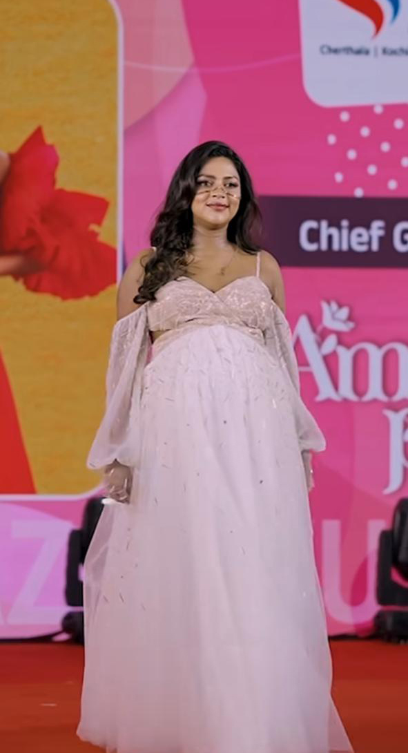 Amala Paul Pregnancy Photosoot | Amala Paul Pregnancy Photos | Amala ...