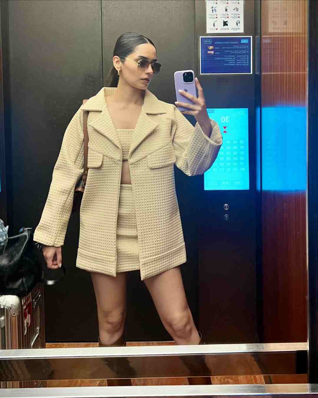 Manushi Chillar: బికినీలో మానుషి చిల్లర్ మెస్మరైజింగ్ షో.. మిర్చికంటే ...
