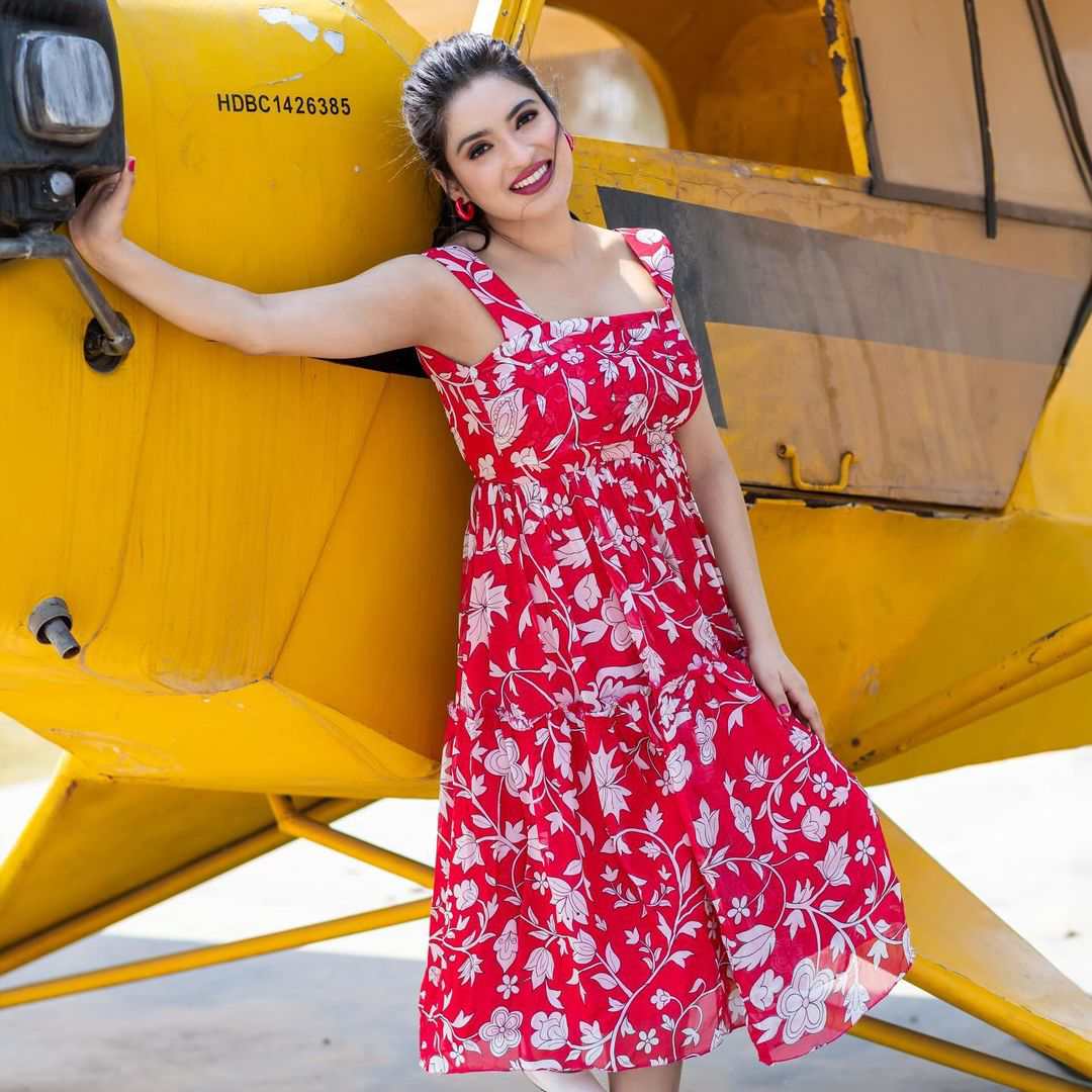 Rathika Rose: సమ్మర్ స్పెషల్ లుక్‌లో రతిక రంజైన అందాలు.. ఈ రేంజ్ ...