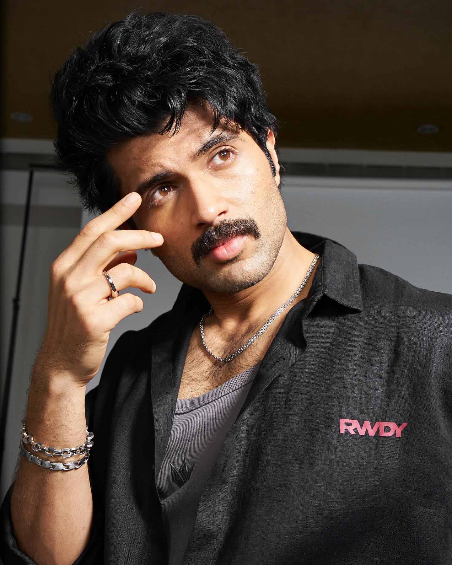 Vijay Deverakonda Birthday | Vijay Deverakonda Apparel Brand Rowdy ...